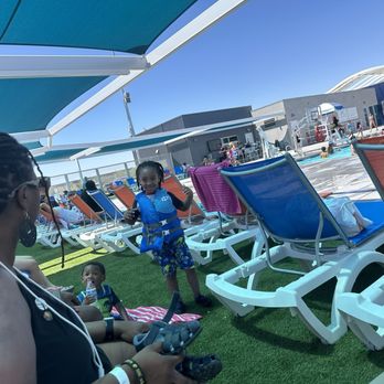 AVONDALE AQUATIC CENTER - TEMP. CLOSED - Updated December 2025 - 44 ...