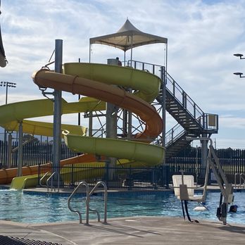 GARSIDE POOL - Updated September 2025 - 53 Photos & 44 Reviews - 250 S ...