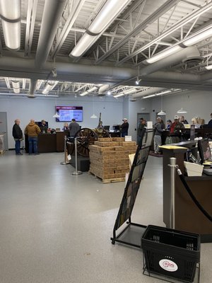 BUD’S GUN SHOP & RANGE - 82 Photos & 386 Reviews - 1105 Industry Rd ...