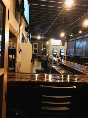 HAMMER TIME PUB - Updated March 2025 - 21 Photos - 27 S London St ...