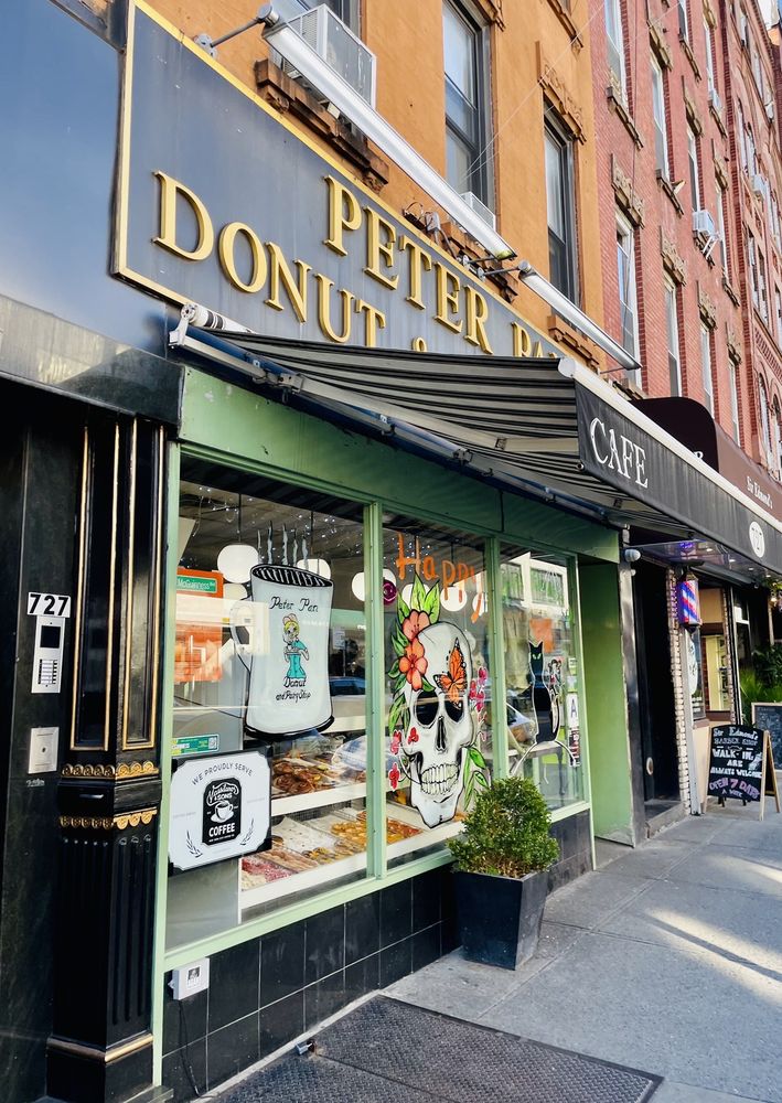 PETER PAN DONUT & PASTRY SHOP - Updated April 2024 - 1697 Photos & 1643 ...