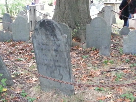 OLD BURYING POINT CEMETERY - Updated October 2025 - 229 Photos & 50 ...