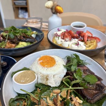 TWO HANDS - 720 Photos & 375 Reviews - 1011 South Congress Ave, Austin ...