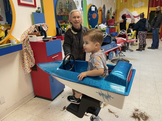 FUN KUTS - Updated September 2025 - 57 Photos & 97 Reviews - 3815 S ...