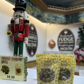 FRANKENMUTH FUDGE KITCHEN - Updated November 2025 - 188 Photos & 88 ...