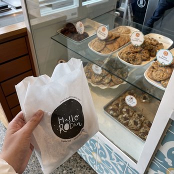 HELLO ROBIN - 1143 Photos & 826 Reviews - 522 19th Ave E, Seattle ...