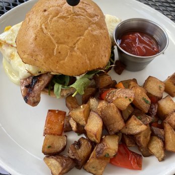 WHITE DOG CAFE - HAVERFORD - Updated May 2024 - 356 Photos & 292 ...