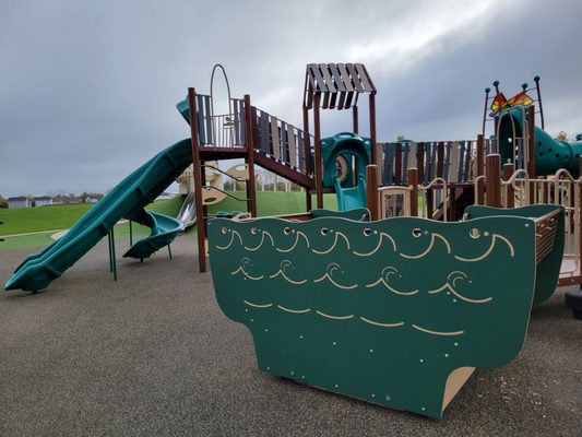 VETERANS PARK SPLASH PAD - Updated August 2025 - 31 Photos - 1121 S ...