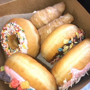 REASEY DONUTS - 37 Photos & 24 Reviews - 202 E Canal St, Mulberry, Florida - Donuts - Phone ...
