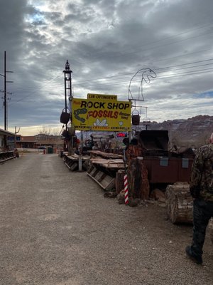 MOAB ROCK SHOP - 194 Photos & 72 Reviews - 600 N Main St, Moab, Utah ...