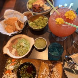 BAR CAMINO - Updated December 2025 - 767 Photos & 530 Reviews - 1470 N ...