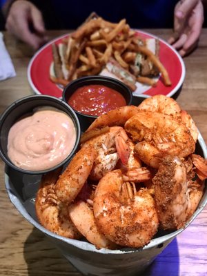 RUSTY BUCKET RESTAURANT & TAVERN - 160 Photos & 152 Reviews - 6726 ...