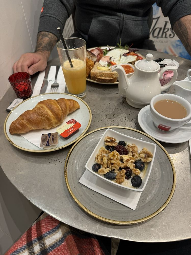 JAK’S MAYFAIR - Updated October 2025 - 22 Photos - 43 South Molton ...