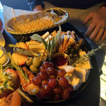 THE CURED PLATE - Updated October 2025 - 175 Photos & 16 Reviews - 27 S ...