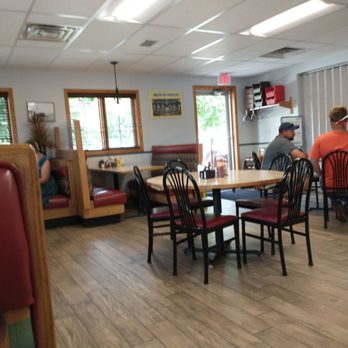 TWO RIVERS FAMILY RESTAURANT - Updated March 2025 - 63 Photos & 43 ...