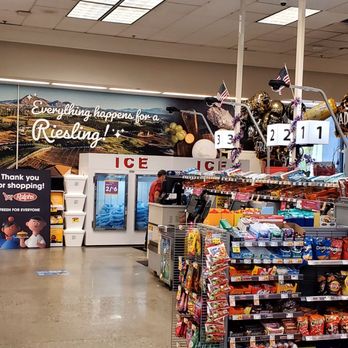 RALPHS - Updated November 2024 - 110 Photos & 101 Reviews - 33145 ...