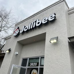JOLLIBEE - Updated January 2026 - 123 Photos & 61 Reviews - 3820 ...