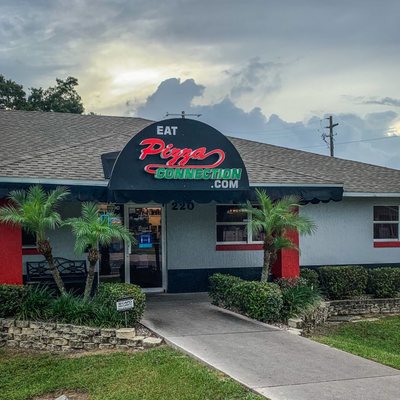 PIZZA CONNECTION - Updated October 2024 - 53 Photos & 113 Reviews - 220 ...