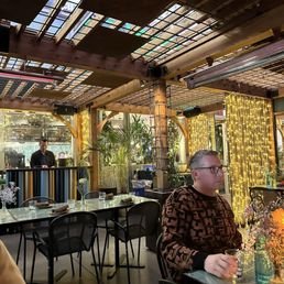 MODÍ - Updated September 2025 - 285 Photos & 136 Reviews - 88 Natoma St ...