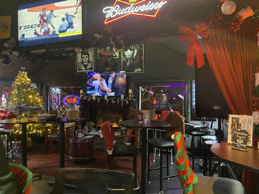 THE ROCK HOUSE BAR & GRILL - Updated April 2026 - 31 Photos & 10 ...