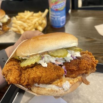 MACACO SPICY CHICKEN SANDWICHES - Updated August 2025 - 81 Photos & 105 ...