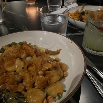 AKAR - Updated December 2025 - 755 Photos & 247 Reviews - 7641 Wydown ...