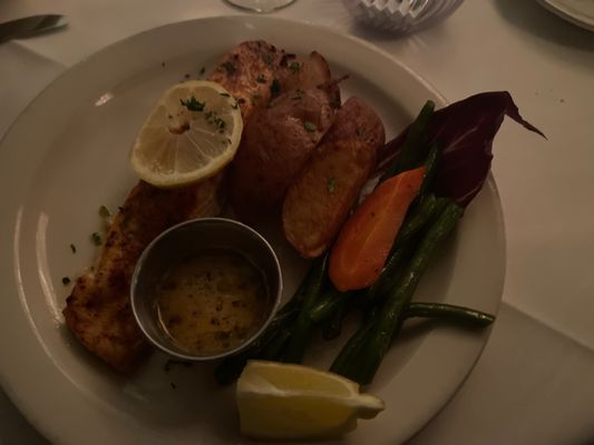 GIANDO ON THE WATER RESTAURANT - Updated August 2025 - 2742 Photos ...