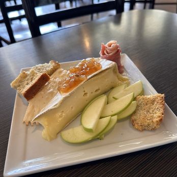 THE CHEESE BOARD - Updated February 2025 - 467 Photos & 257 Reviews ...