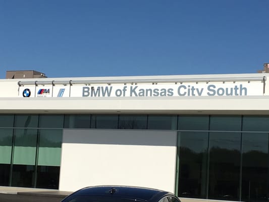 BMW OF KANSAS CITY SOUTH - Updated November 2025 - 25 Photos & 58 ...