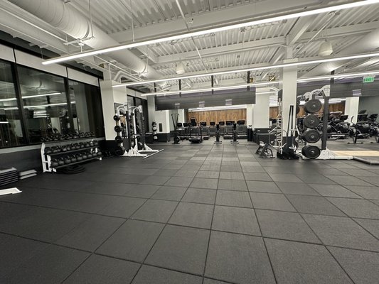 EQUINOX STUDIO CITY - Updated January 2026 - 20 Photos & 71 Reviews ...