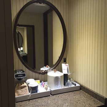 FOUR POINTS BY SHERATON MONCTON - Updated January 2026 - 25 Photos & 11 ...