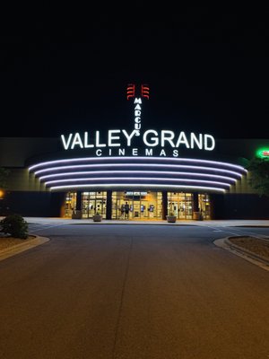 MARCUS VALLEY GRAND CINEMA - Updated June 2024 - 24 Photos & 26 Reviews ...