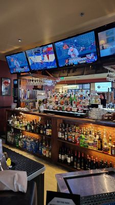 ON THE ROX SPORTS BAR & GRILL - Updated December 2025 - 119 Photos ...