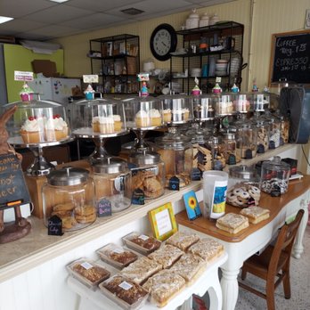 KEY WEST CAKES - Updated December 2025 - 165 Photos & 106 Reviews ...