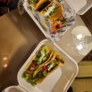 ROADRUNNER RESTAURANT & SALOON - 210 Photos & 207 Reviews - 47801 N ...