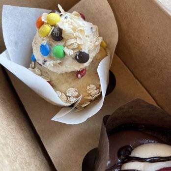 SCRATCH CUPCAKERY - Updated December 2025 - 69 Photos & 86 Reviews ...