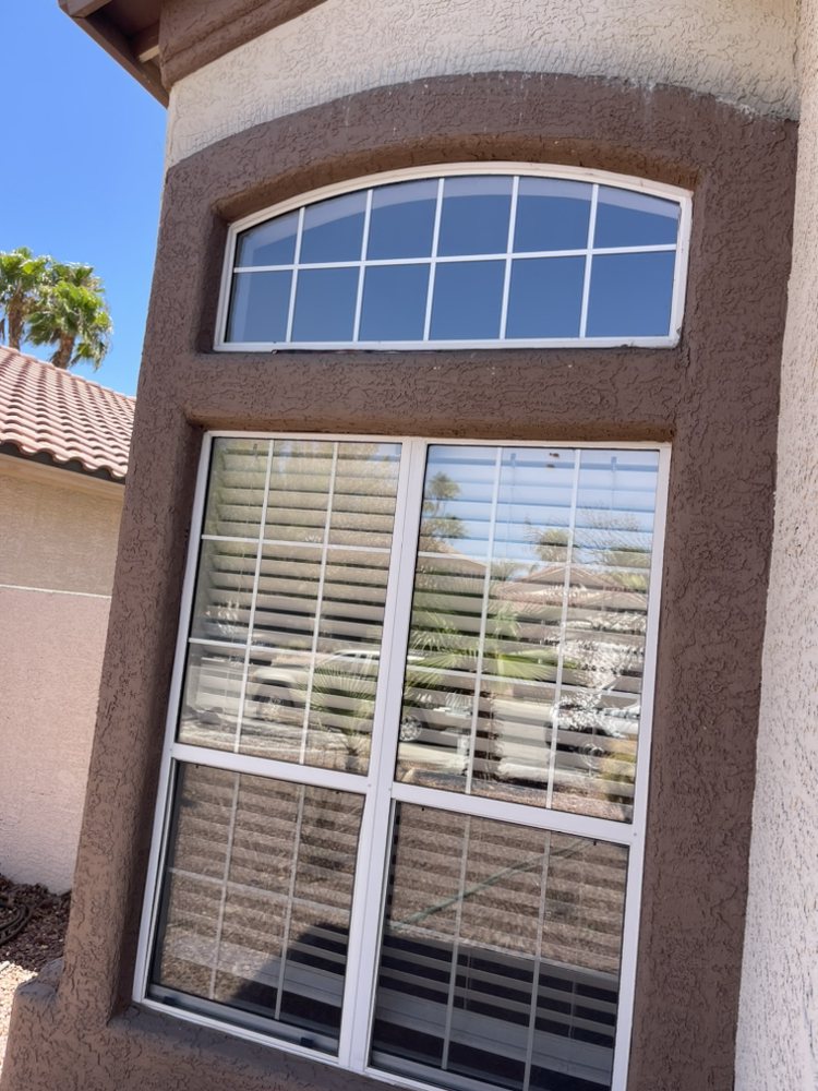 DELUX WINDOWS AND GLASS - Updated January 2025 - 21 Photos - 3655 E ...