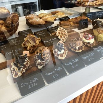 DIAMOND COFFEE N PASTRY - Updated July 2024 - 244 Photos & 91 Reviews ...