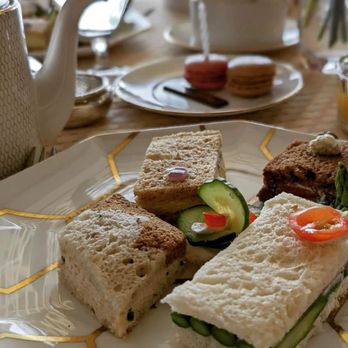 AFTERNOON TEA AT THE PHOENICIAN - Updated December 2024 - 337 Photos ...