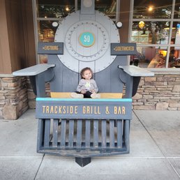 TRACKSIDE STATION GRILL & BAR - Updated October 2025 - 364 Photos & 502 ...