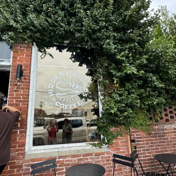 HIDDEN GROUNDS COFFEE - Updated August 2024 - 181 Photos & 56 Reviews ...