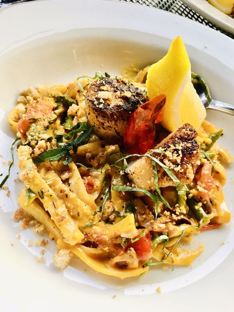 LEADER BLOCK WINE & EATERY - Updated August 2024 - 129 Photos & 134 ...