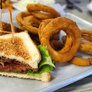 HATHAWAY’S CHICKEN N BISCUITS - Updated August 2024 - 28 Photos & 73 ...