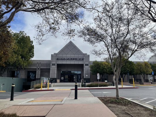 CORONA PUBLIC LIBRARY - Updated November 2025 - 128 Photos & 83 Reviews ...