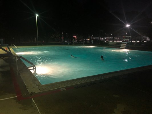 CRESTMONT POOL - Updated December 2025 - Reservoir & Rubicam, Willow ...