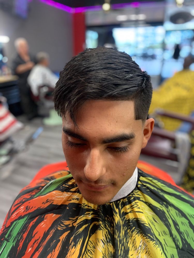GUCCI CUTZ - Updated June 2024 - 13 Photos - 1400 W 41st St, Sioux ...