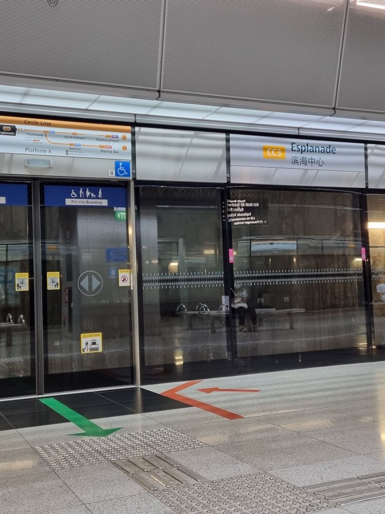 ESPLANADE MRT STATION - Updated February 2025 - 35 Photos - 90 Bras ...