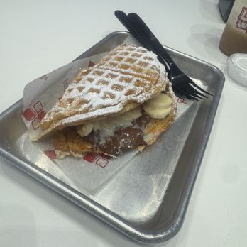 THE WAFFLE BUS - Updated August 2025 - 27 Photos & 16 Reviews - 1301 N ...