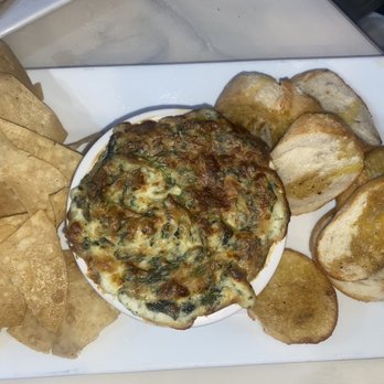 KRUSH RESTAURANT AND BAR - Updated July 2025 - 57 Photos & 53 Reviews - 3183 Main St, East Point ...