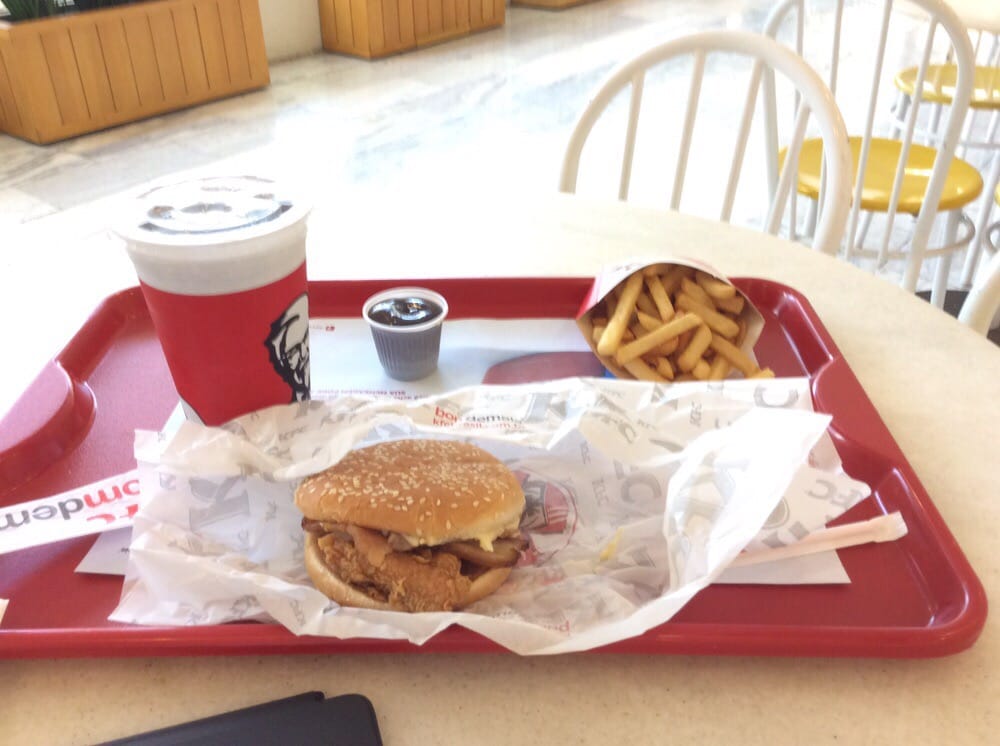 KFC - Av. Rebouças 3970, São Paulo - SP, Brazil - Chicken Wings ...